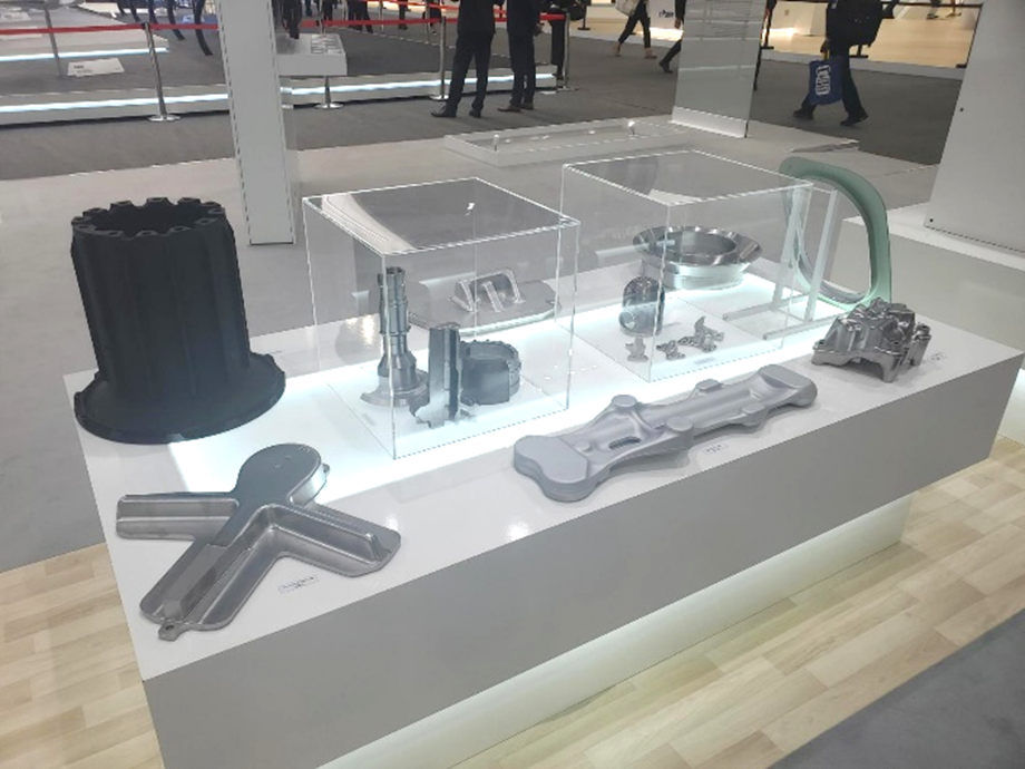 LISI : Le stand de notre ami Maxime Leblond au Bourget - Fonderie & PIWI